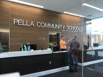 Pella school board approves early retirement plan | Pella | oskaloosa.com