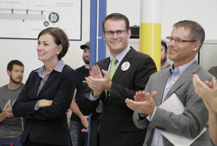 Governor helps PPI celebrate 40 years | Pella | oskaloosa.com