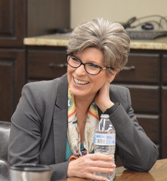 Sen. Joni Ernst visits Clow Valve | Local News | oskaloosa.com