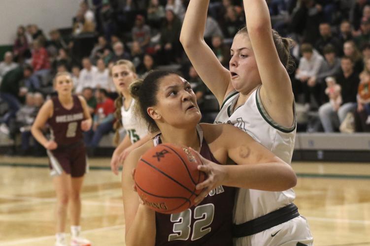 Lady Dutch stifle Indians, 51-15 | Pella | oskaloosa.com