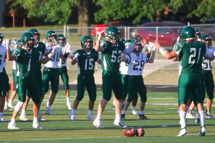Football preview: Pella vs Dallas Center-Grimes | Pella | oskaloosa.com