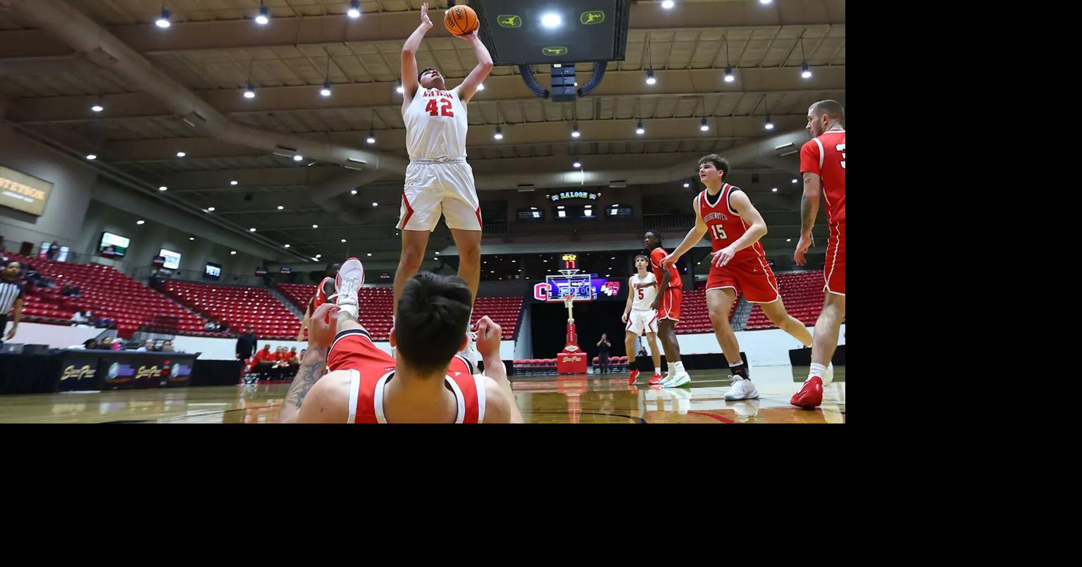 Hot shooting pushes Simpson past Central men | Pella | oskaloosa.com