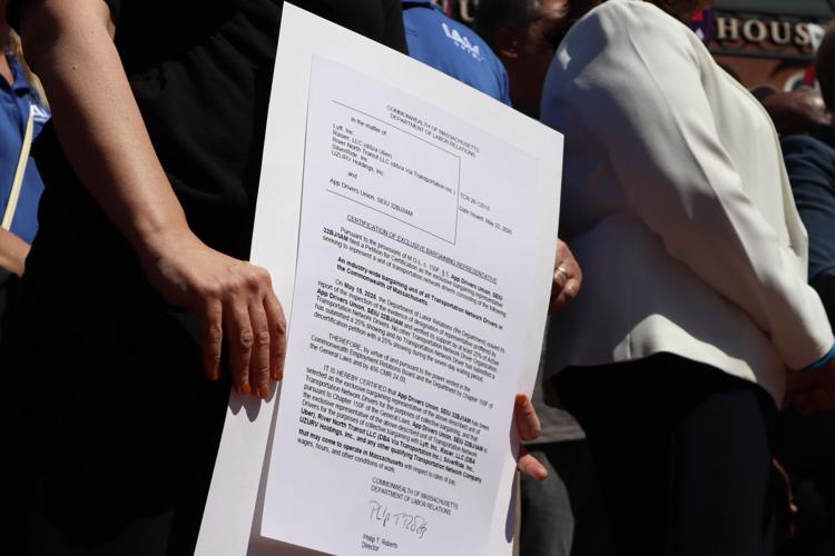 Massachusetts Uber, Lyft drivers certify first statewide ride-hailing ...