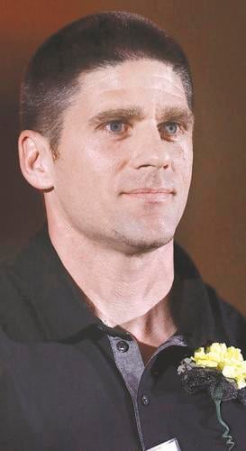 Stults runs into the Knoxville Athletic Hall of Fame | Knoxville ...