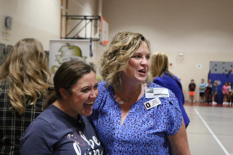 OES teacher receives Golden Apple Award | Local News | oskaloosa.com