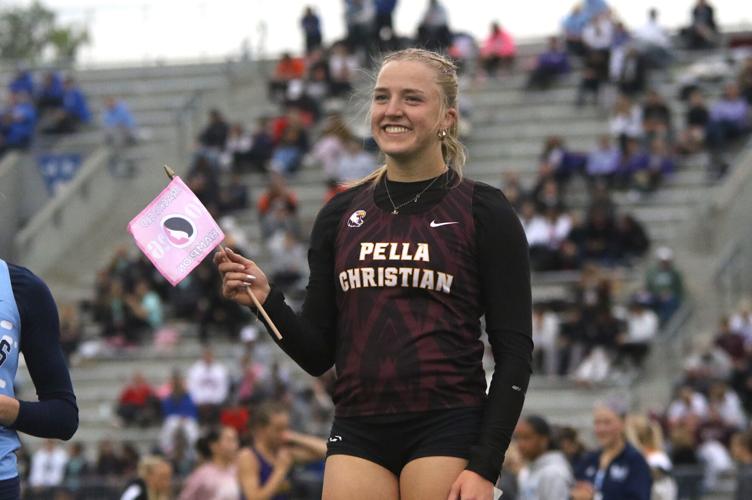Dutch 4x800 scores record-breaking title, Eagles net two titles on day ...
