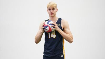 Statesmen drop first game in Quincy | Sports | oskaloosa.com