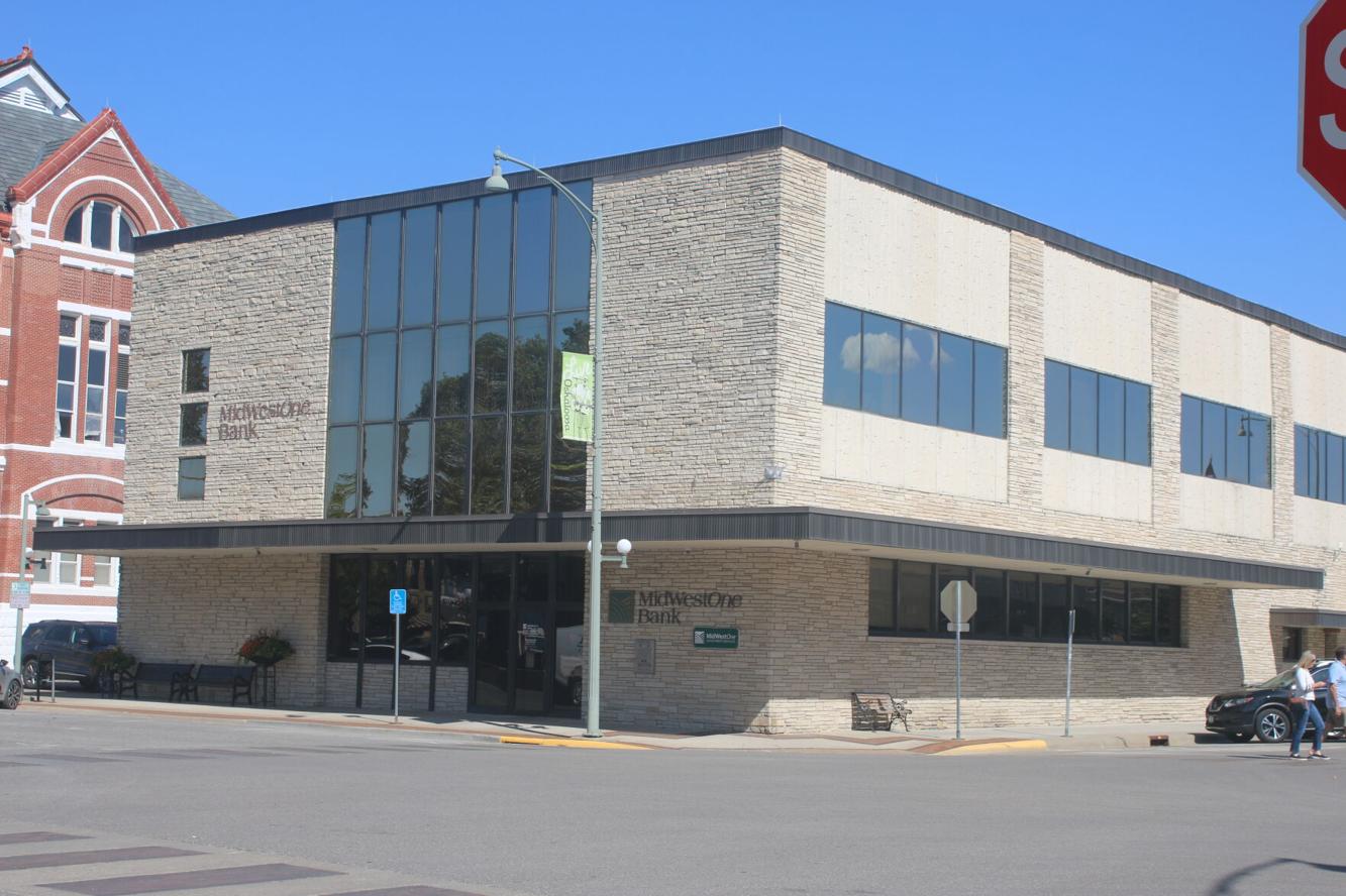 MidWestOne Bank moving, Garden & Associates stepping in | Local News ...