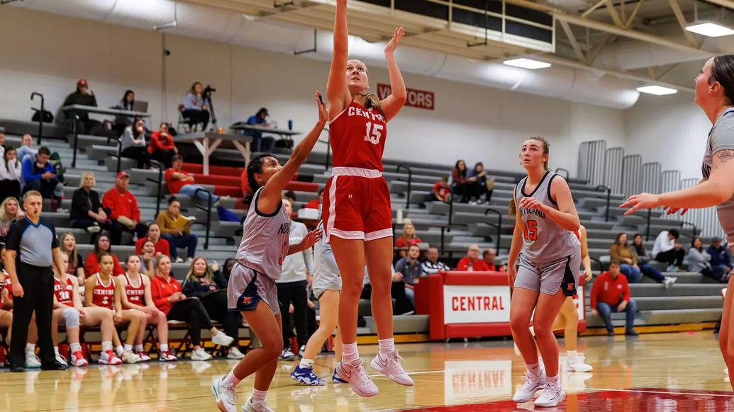Dutch women log back-to-back basketball victories | Pella | oskaloosa.com