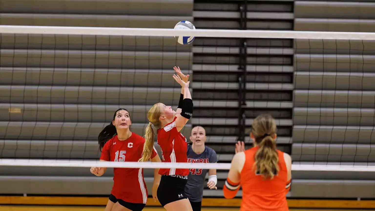 Reverse sweep nets Central its first conference volleyball win | Pella ...