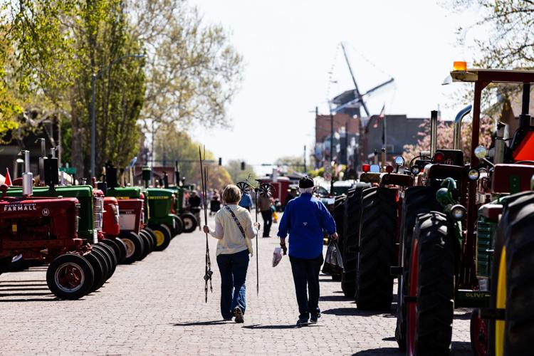 Scenes from Pella’s 88th annual Tulip Time | Featured | oskaloosa.com