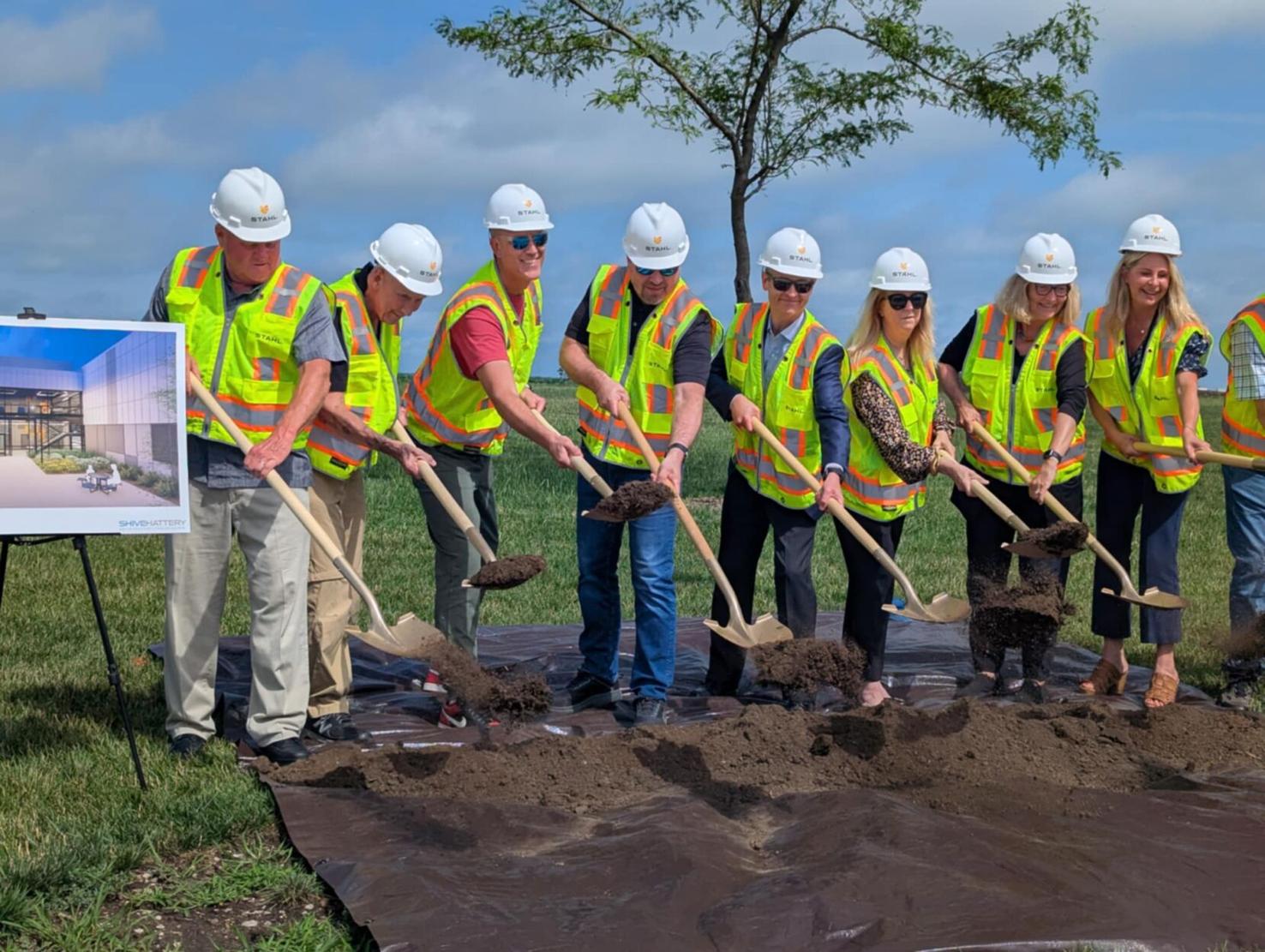 Pella breaks ground on $35-million indoor rec center | Local News ...