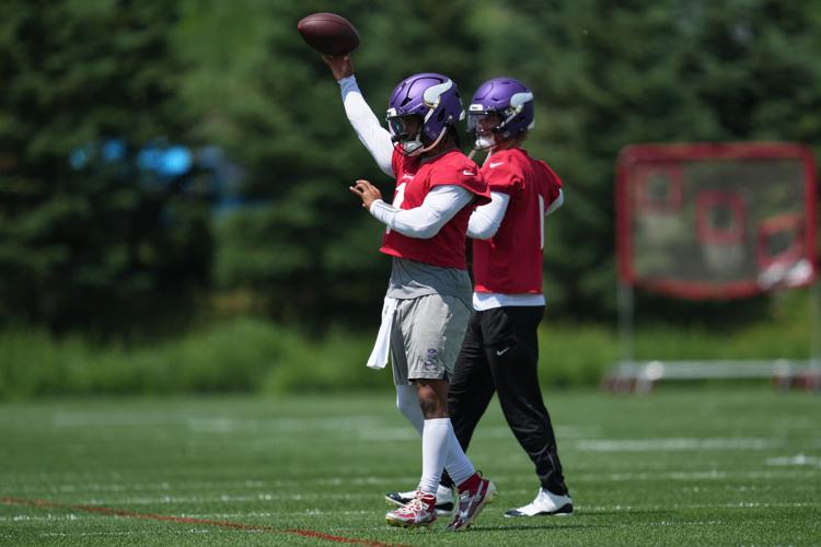 Vikings to start training camp with the Murray-McCarthy turn-taking at ...