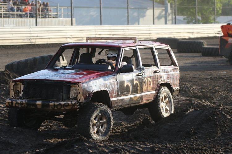 Redneck Rally races around fair track | Local Sports | oskaloosa.com