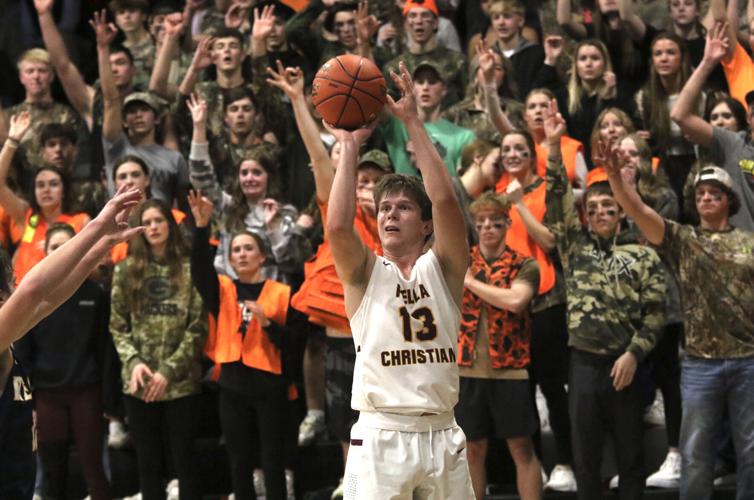 Pella Christian knocked off by hot-shooting Regals in substate final ...