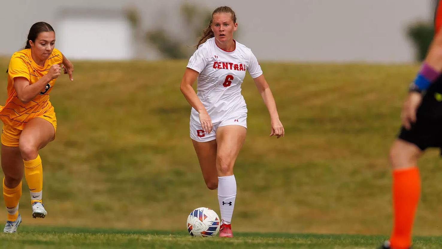 First loss of season for Dutch women’s soccer team | Pella | oskaloosa.com