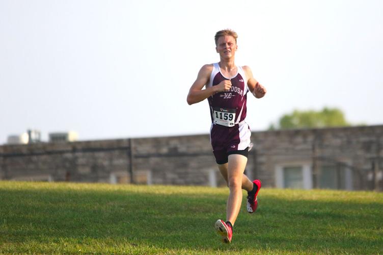 DeRonde takes first at Oskaloosa Invite | Pella | oskaloosa.com