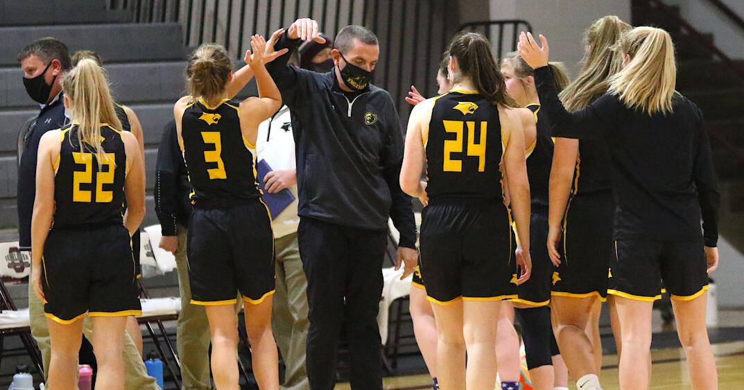 Panthers stifle Rockets | Knoxville | oskaloosa.com