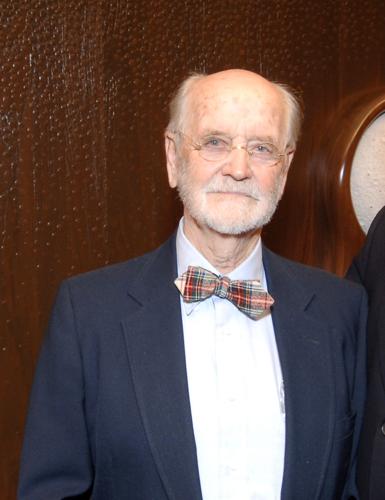 Larry Mills, Central College professor emeritus, dies at 93 | Knoxville ...