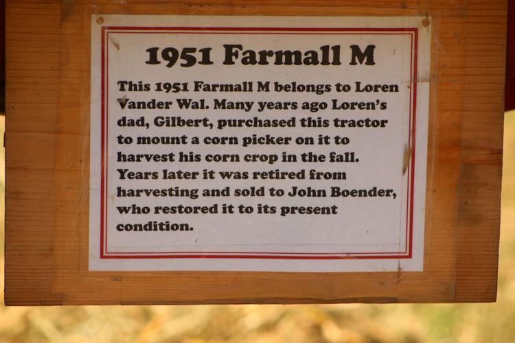 Local group demonstrates vintage oats threshing | Local News ...