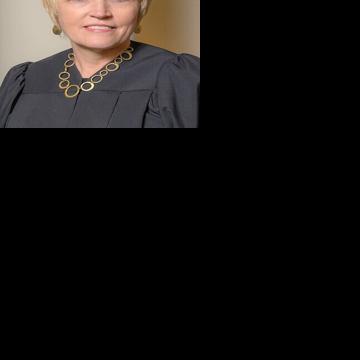 Iowa’s chief justice asks lawmakers for pay increase for judges ...