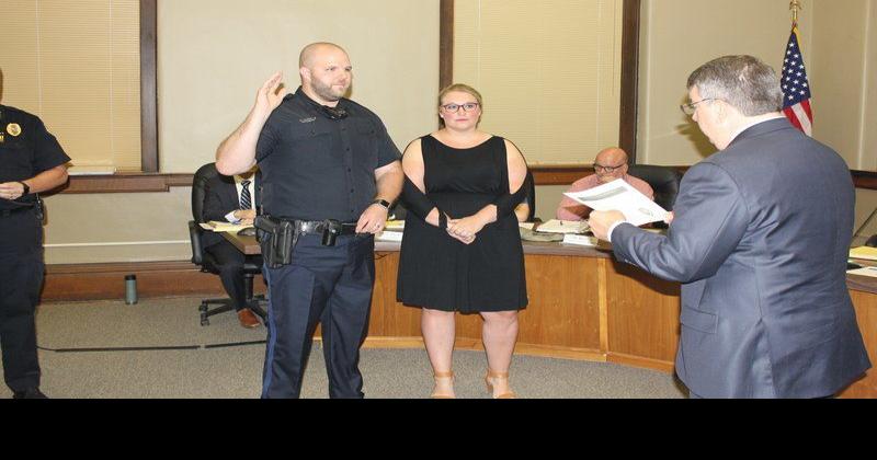 Sirovy sworn in to Osky Police Department | Local News | oskaloosa.com