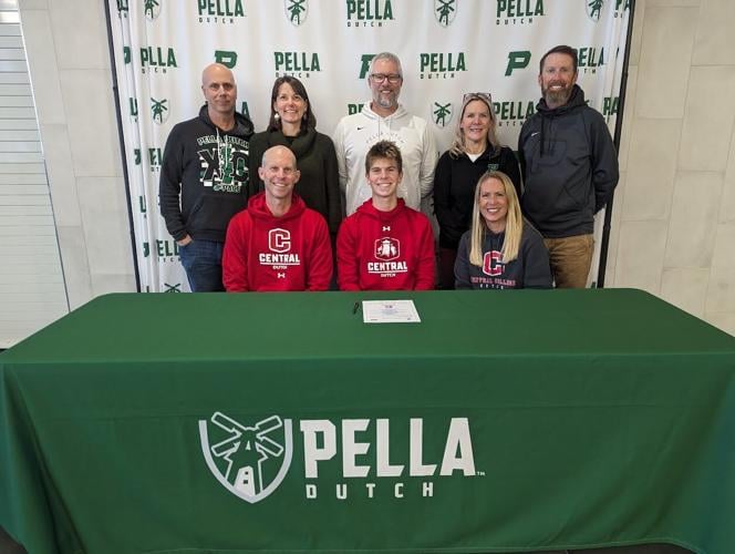 Pella athletes sign with Central | Pella | oskaloosa.com