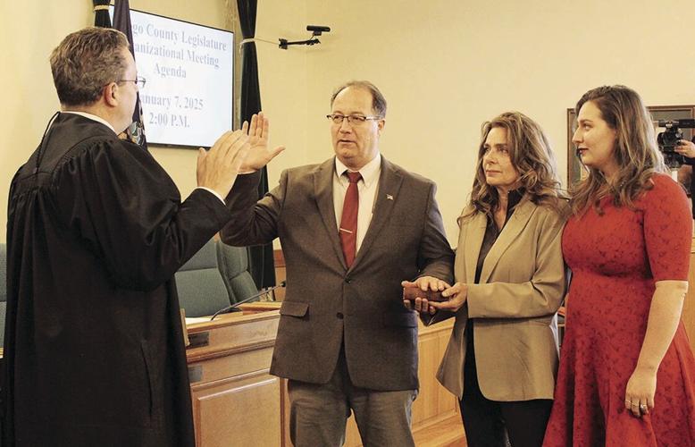 Legislature approves redrawn districts over Democrats' objections ...