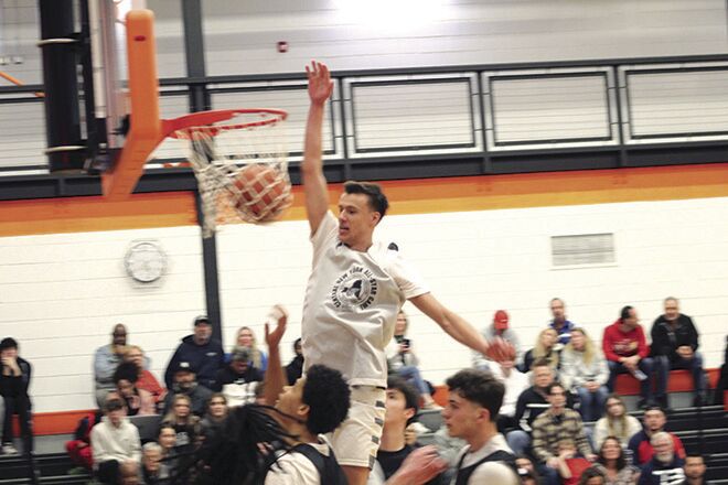 Fulton’s Gavin Doty commits to Division I Siena men’s basketball ...