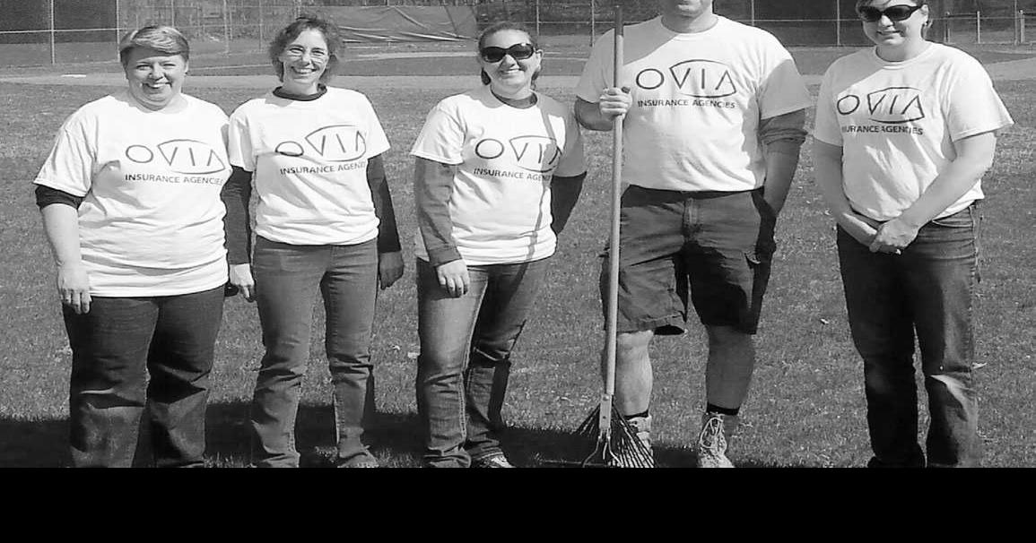OVIA Insurance employees lend a hand | Local | oswegocountynewsnow.com