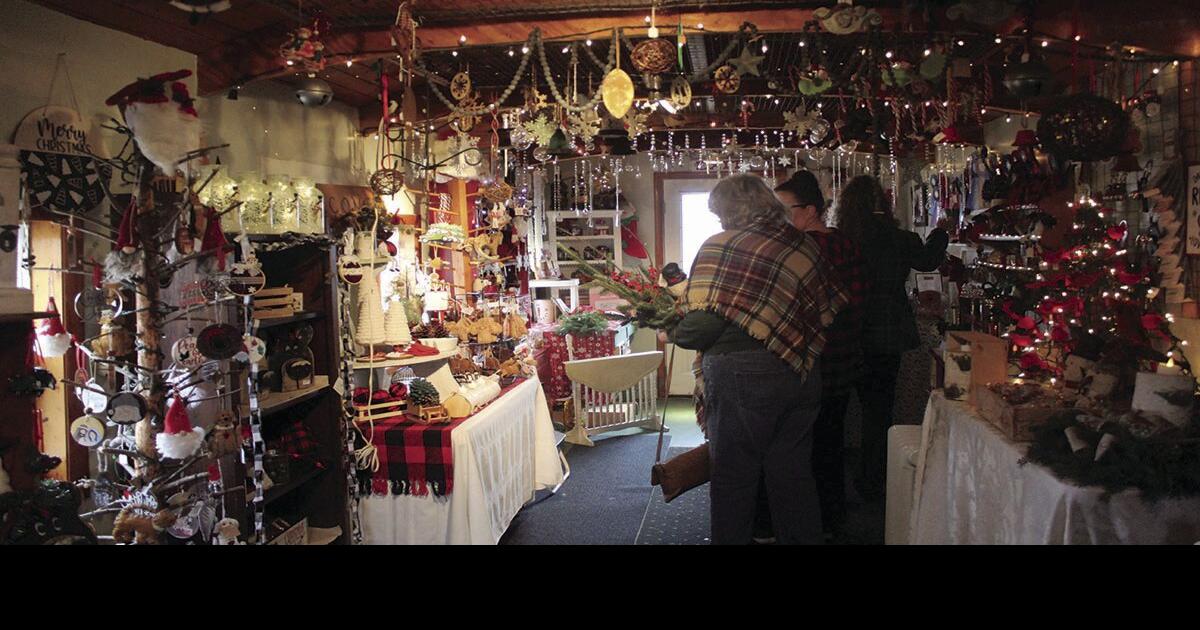 Giving is living during Hannibal Country Christmas | News ...