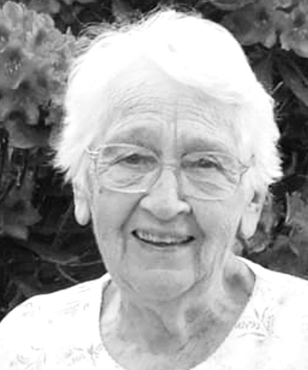 Evelyn Harris | Obituaries | oswegocountynewsnow.com