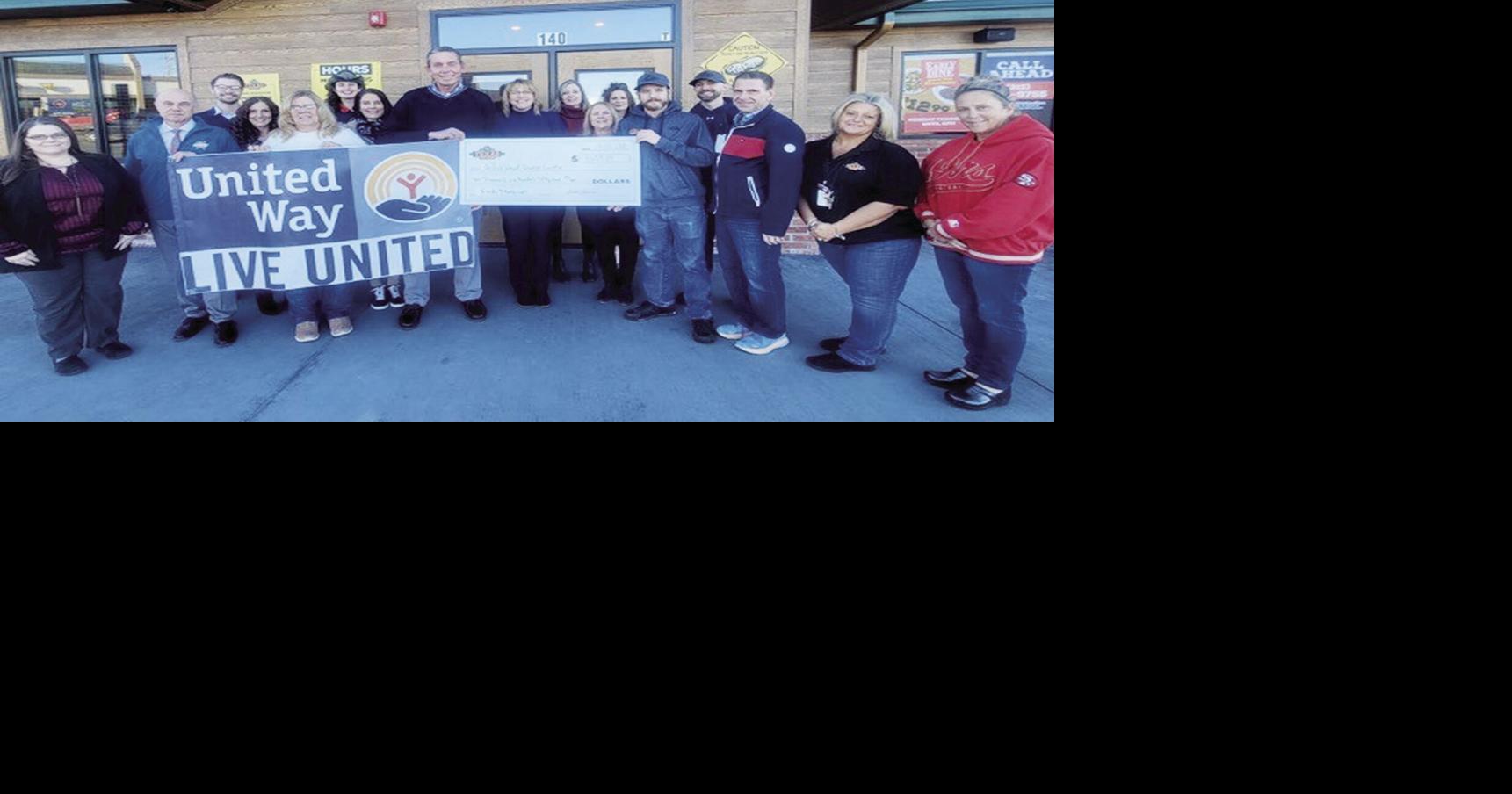 Texas Roadhouse presents donation to United Way | News ...