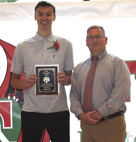 Fulton Athletic Booster Club celebrates senior awards | Sports ...