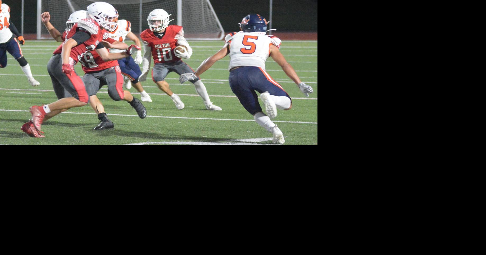 Fulton vs. ESM football galleries. | News | oswegocountynewsnow.com