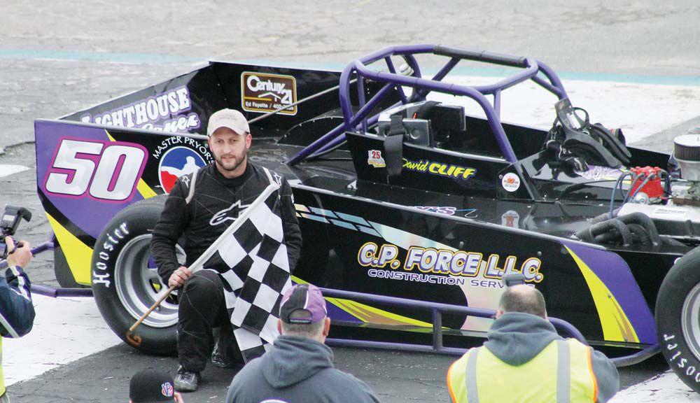 Novelis Supermodified Grand Prix is Saturday at Oswego Speedway ...
