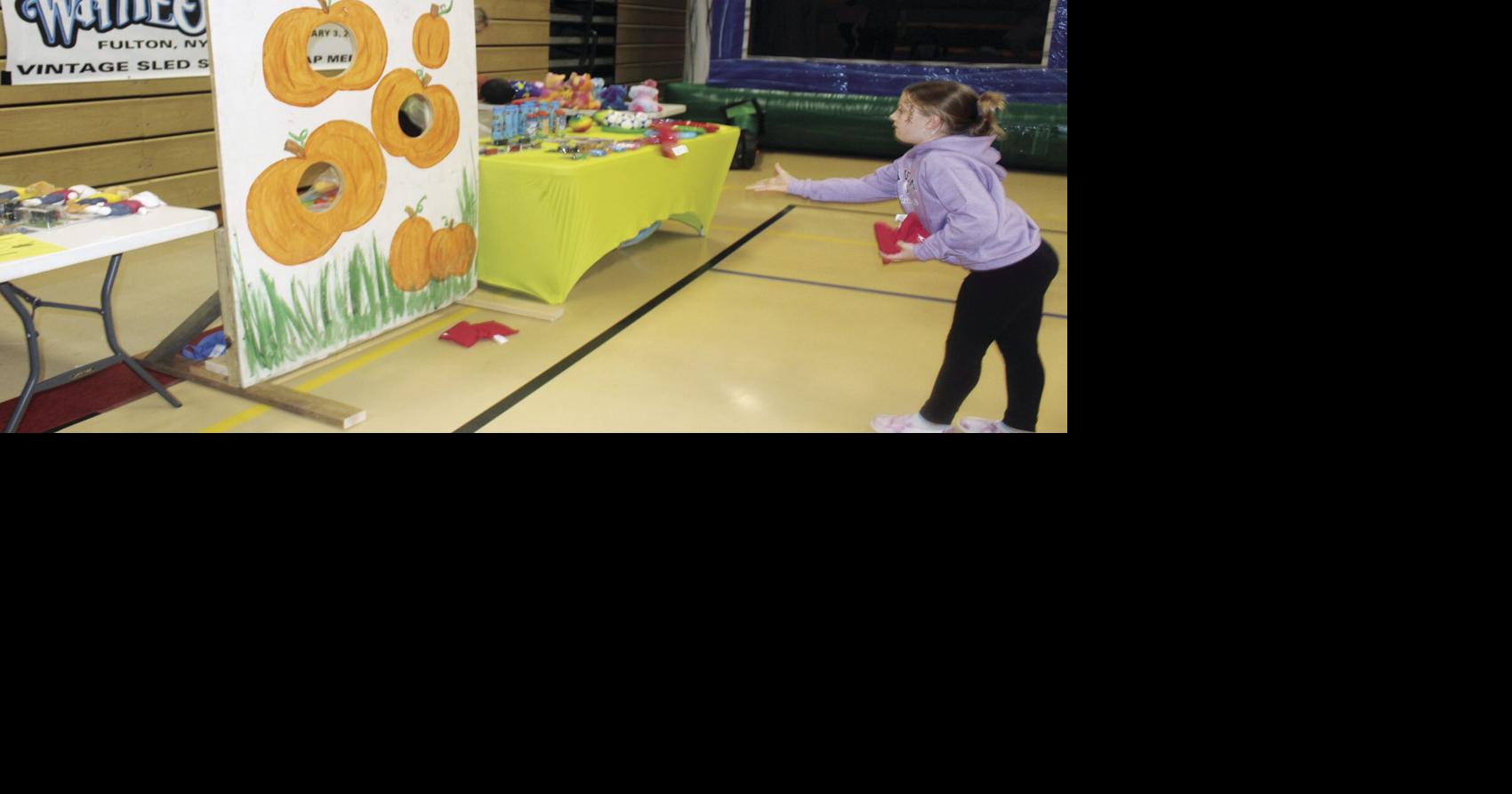 Beanbag toss at the Fulton Fall Festival | Arts & Entertainment ...