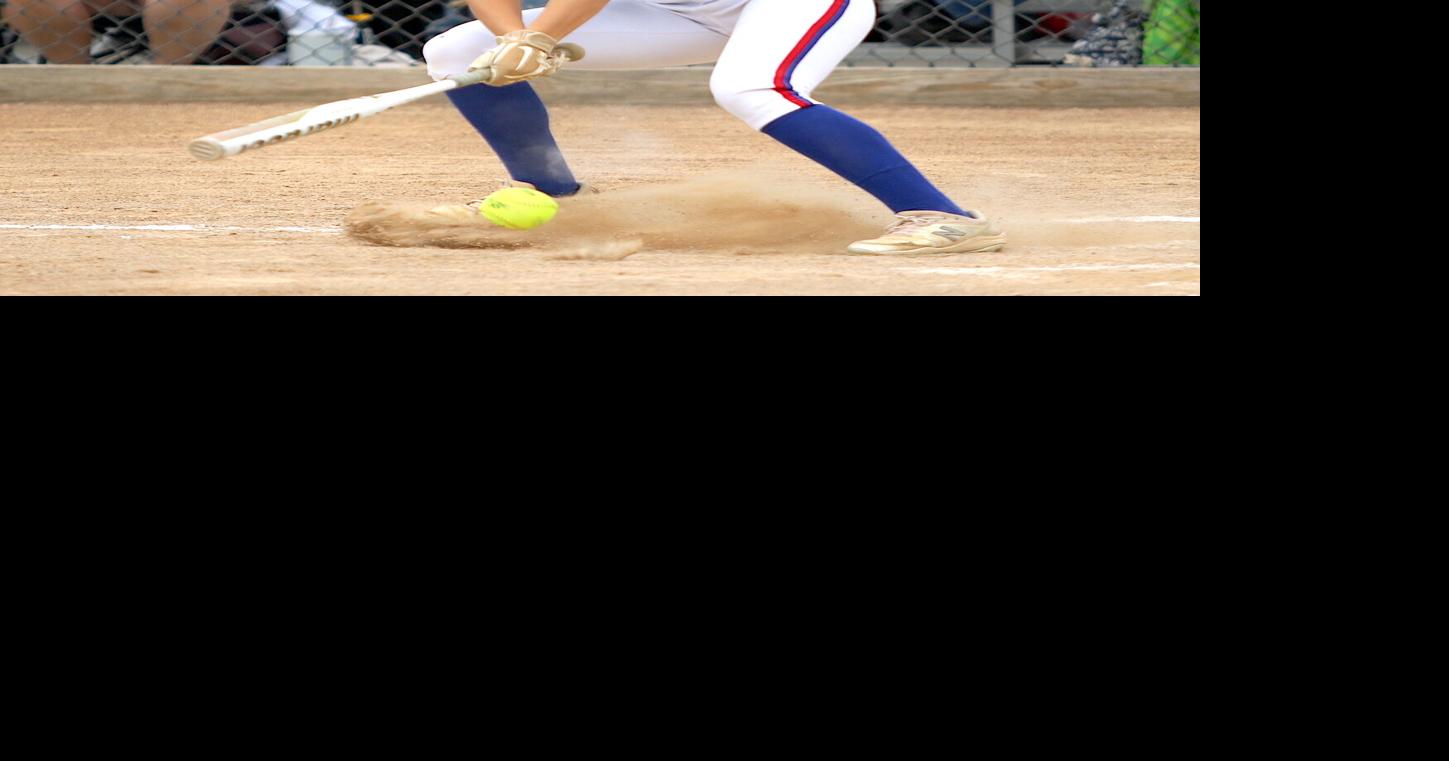 Prep softball: Lady Dees shut out Rockets | Sports | ottumwacourier.com