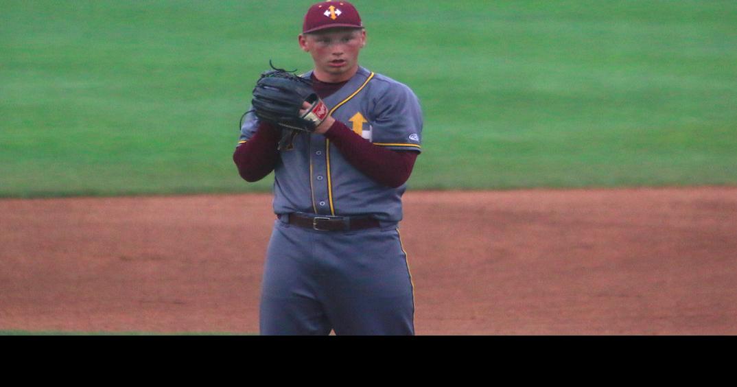 Former Big Red Daniel Hargrave signs with Culver-Stockton | Centerville ...