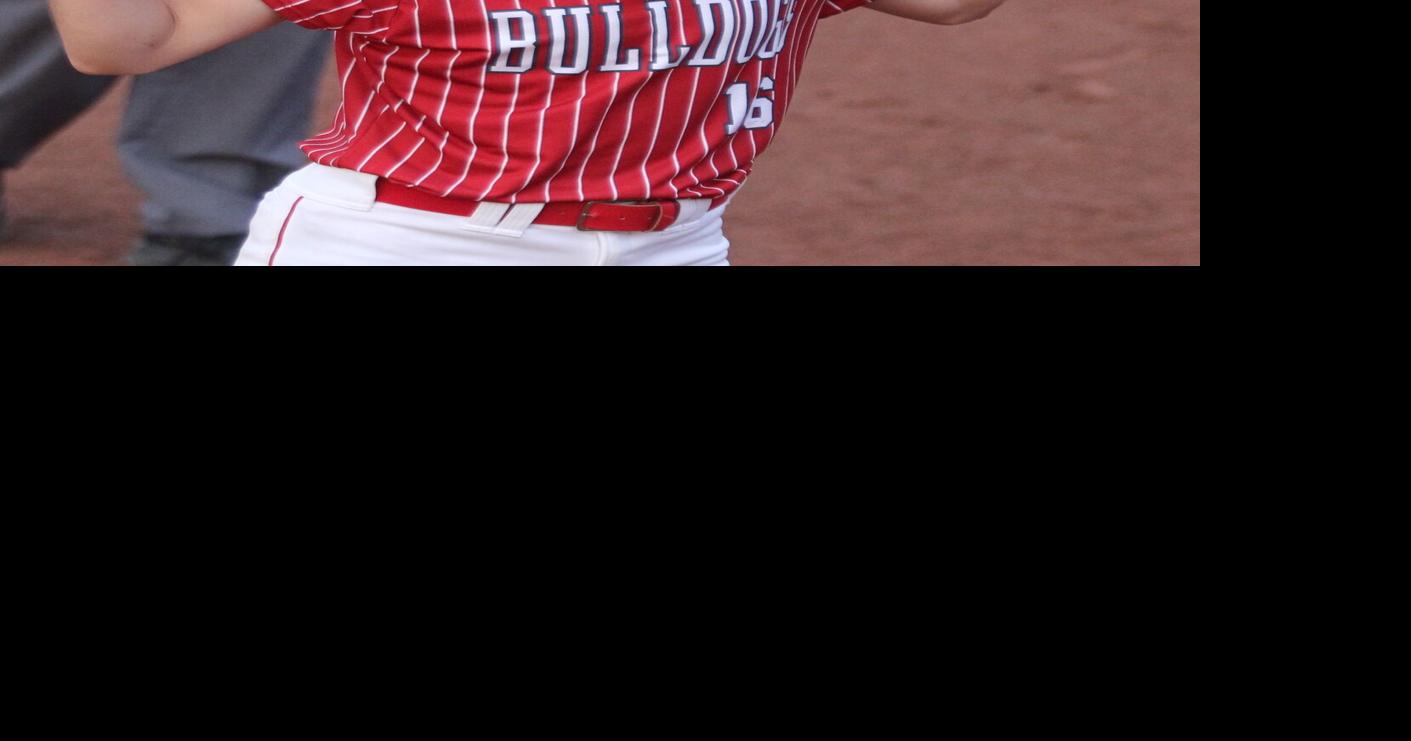 Prep softball: Bulldogs flex their muscles | Sports | ottumwacourier.com