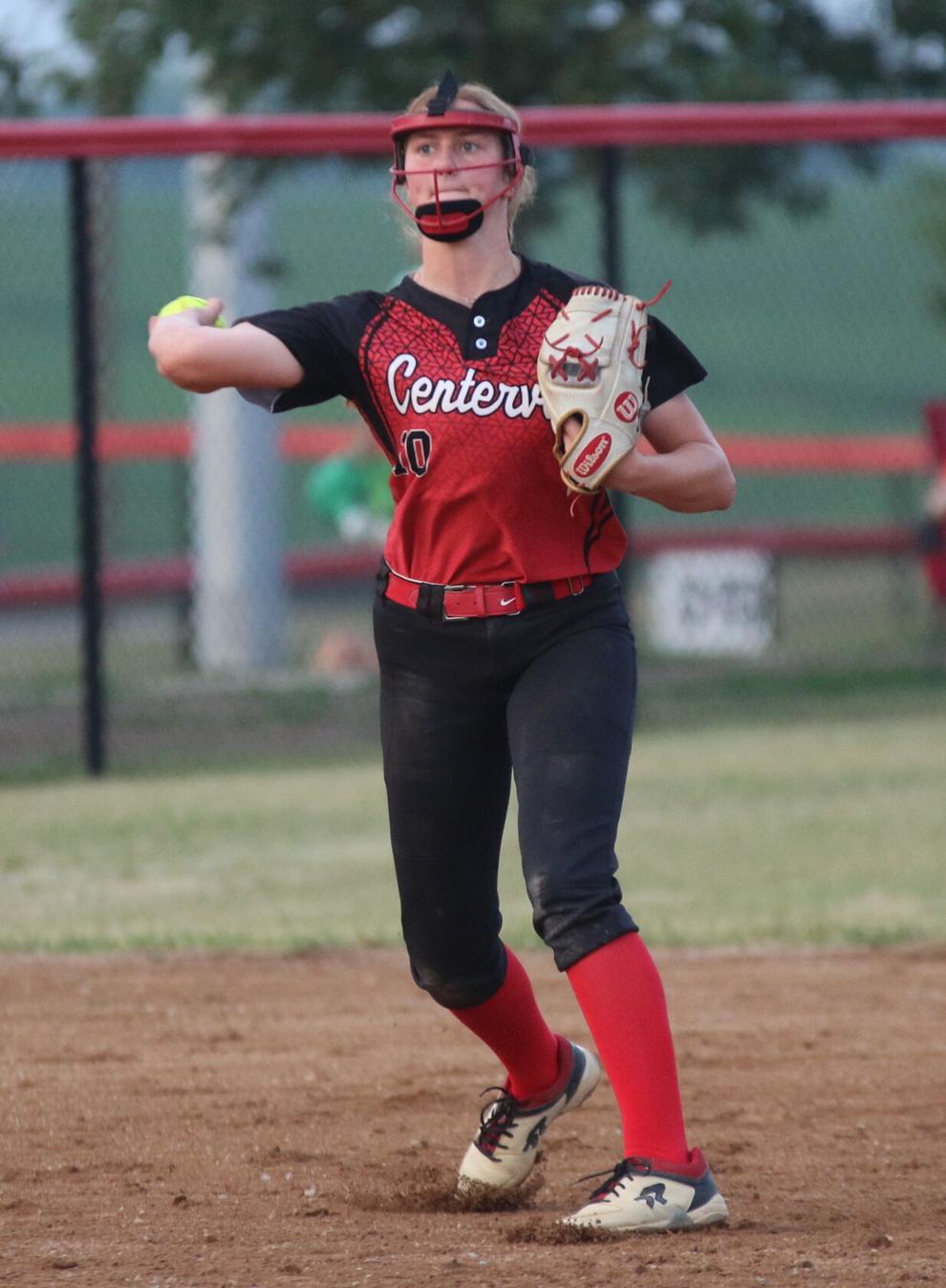 Prep softball roundup: Redettes rally past Comets, setting up SCC ...