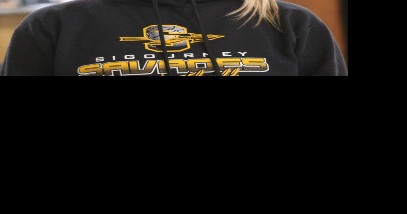 Sigourney Profile: Zoe Webb | Sports | ottumwacourier.com