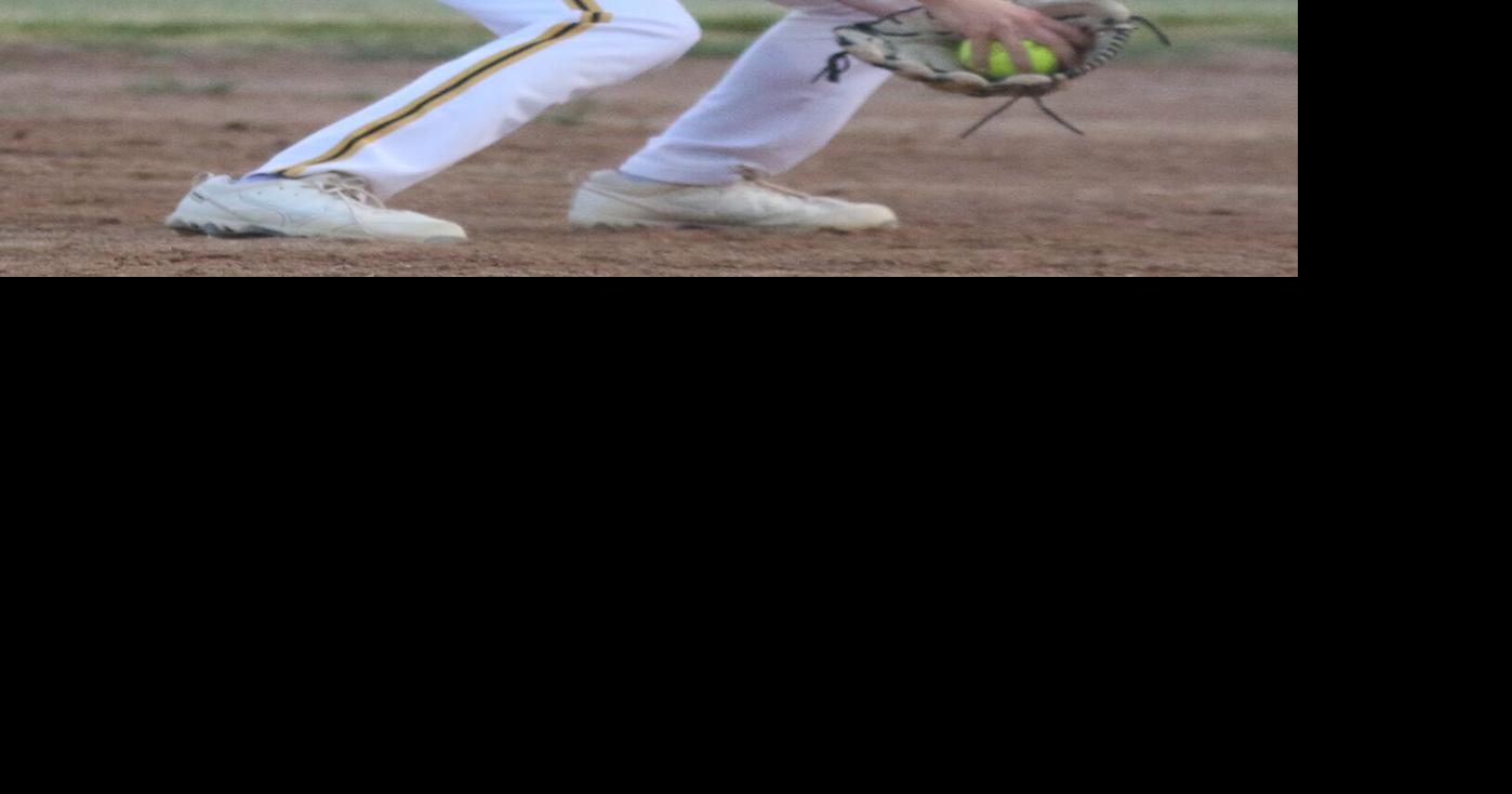 Prep softball: Rockets strike early against Mohawks | Sports ...