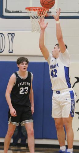 Boys basketball: Mohawks move on | Sports | ottumwacourier.com