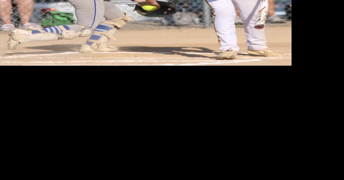 Prep softball: Sabers rally past Rockets | Sports | ottumwacourier.com