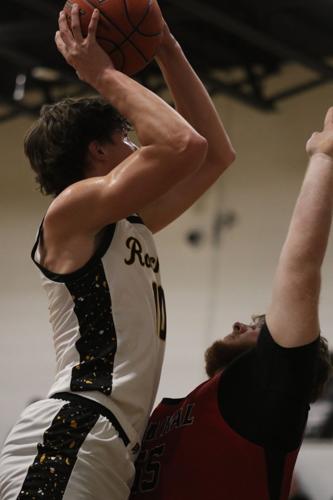 Boys basketball: Rockets rally past Clarke in pivotal SCC contest ...