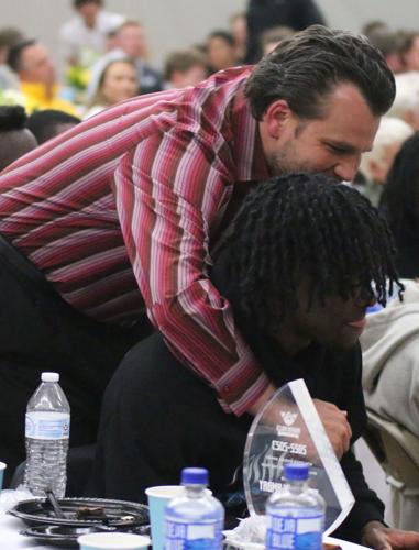 A fitting farewell | Sports | ottumwacourier.com