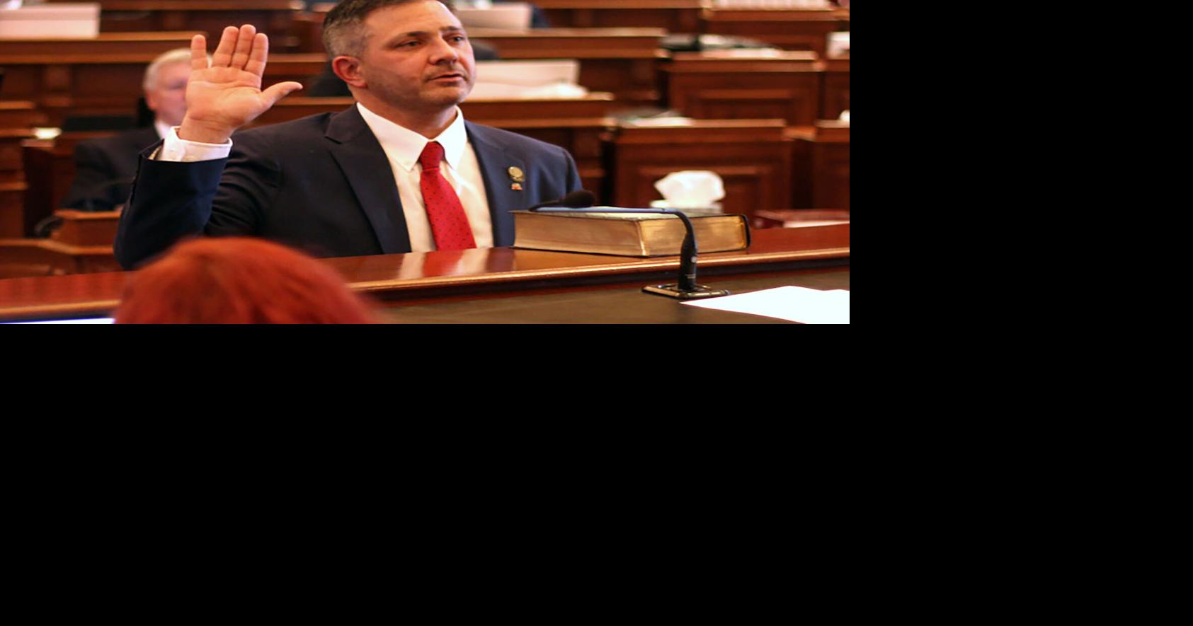 Dickey sworn in to Iowa Senate | News | ottumwacourier.com