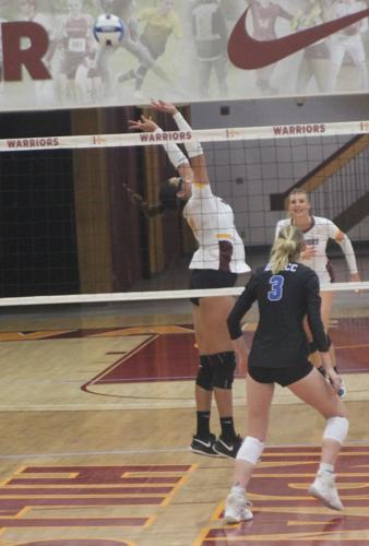 JUCO volleyball: No. 11 IHCC spikers win ninth straight | Sports | ottumwacourier.com