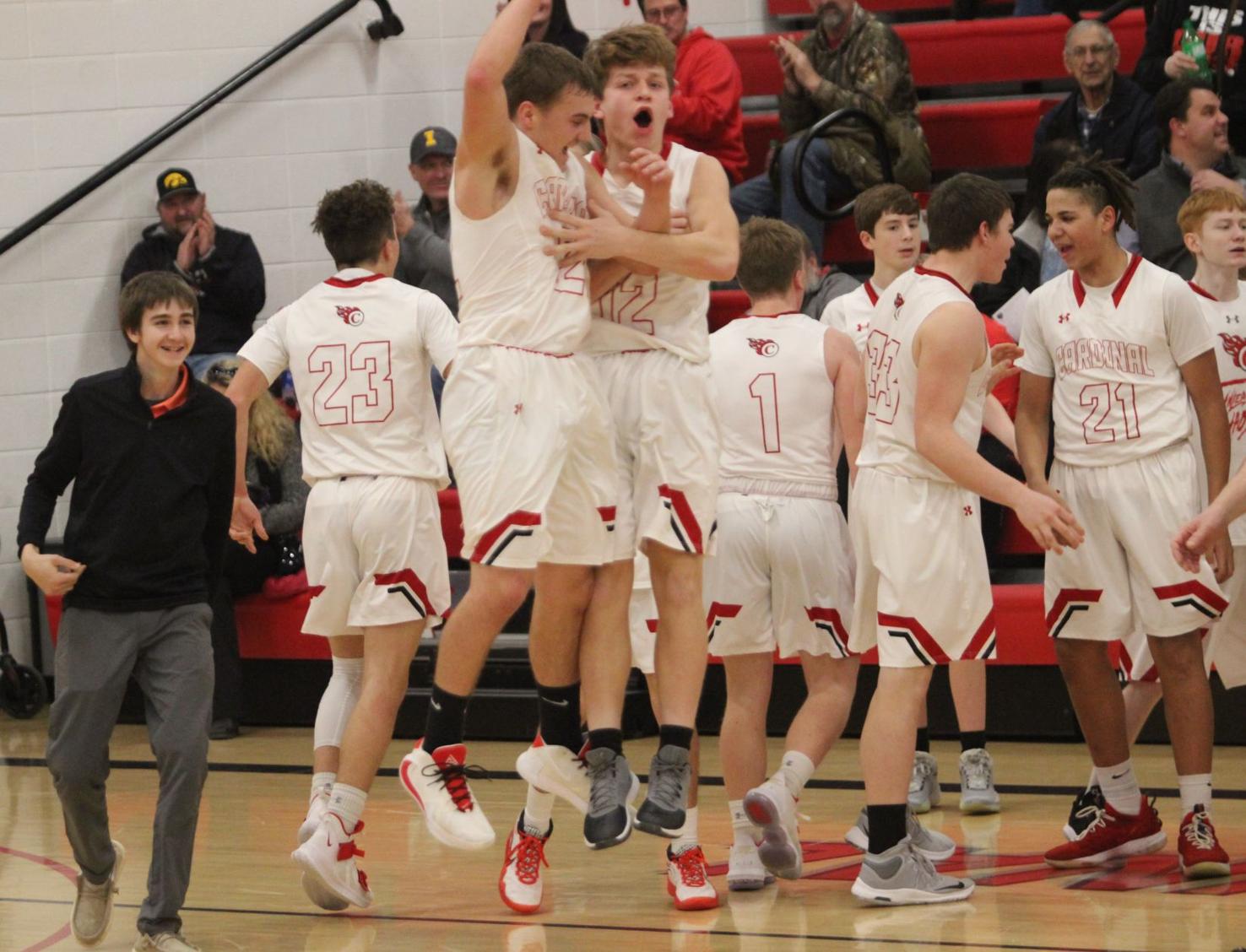 Boys basketball: Comets hold off Panthers for fourth straight win ...